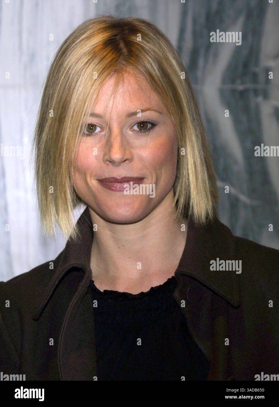 Dec 16, 2001; New York, NY, USA; Actress JULIE BOWEN @ the New York ...