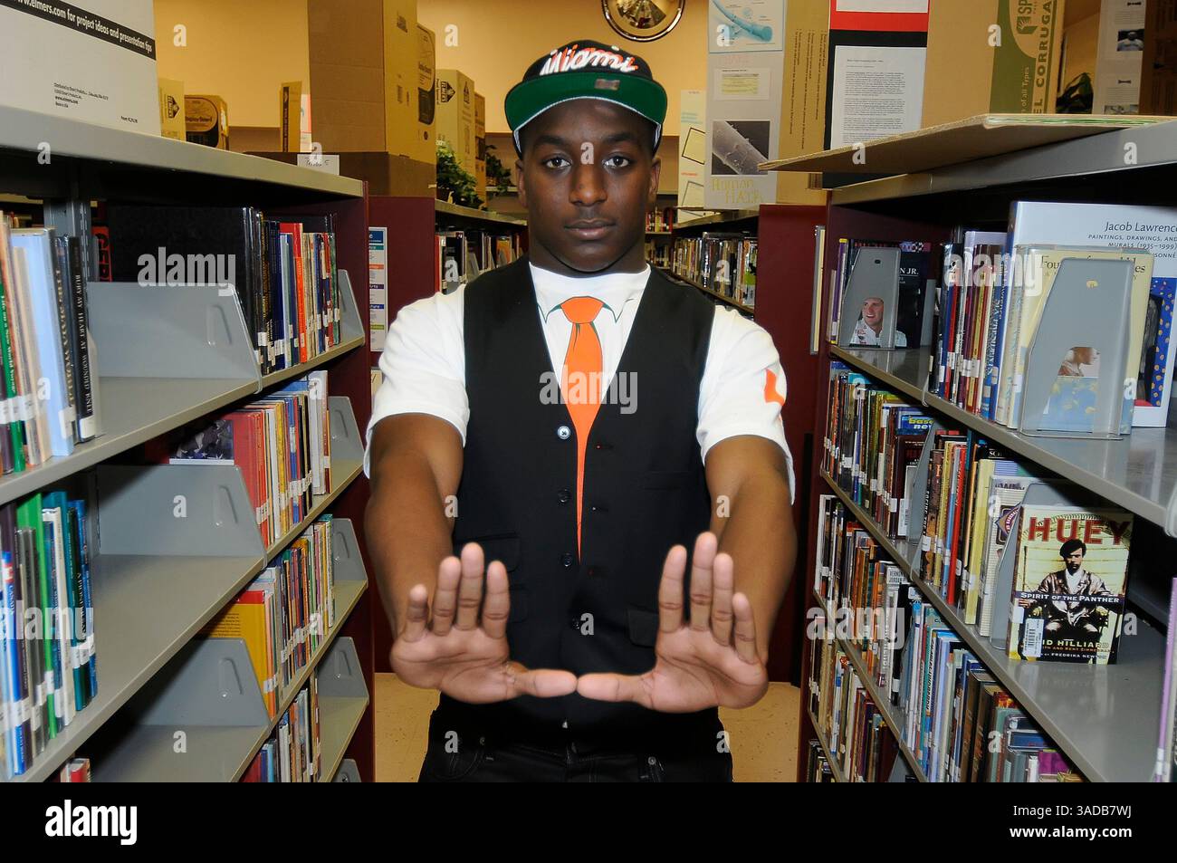 February 1, 2012: Duke Johnson of Miami Norland High School signs his ...