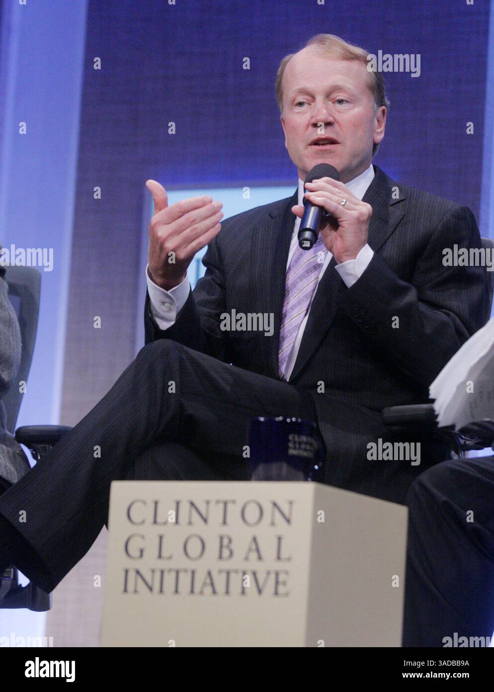 John t chambers cisco hi-res stock photography and images - Alamy