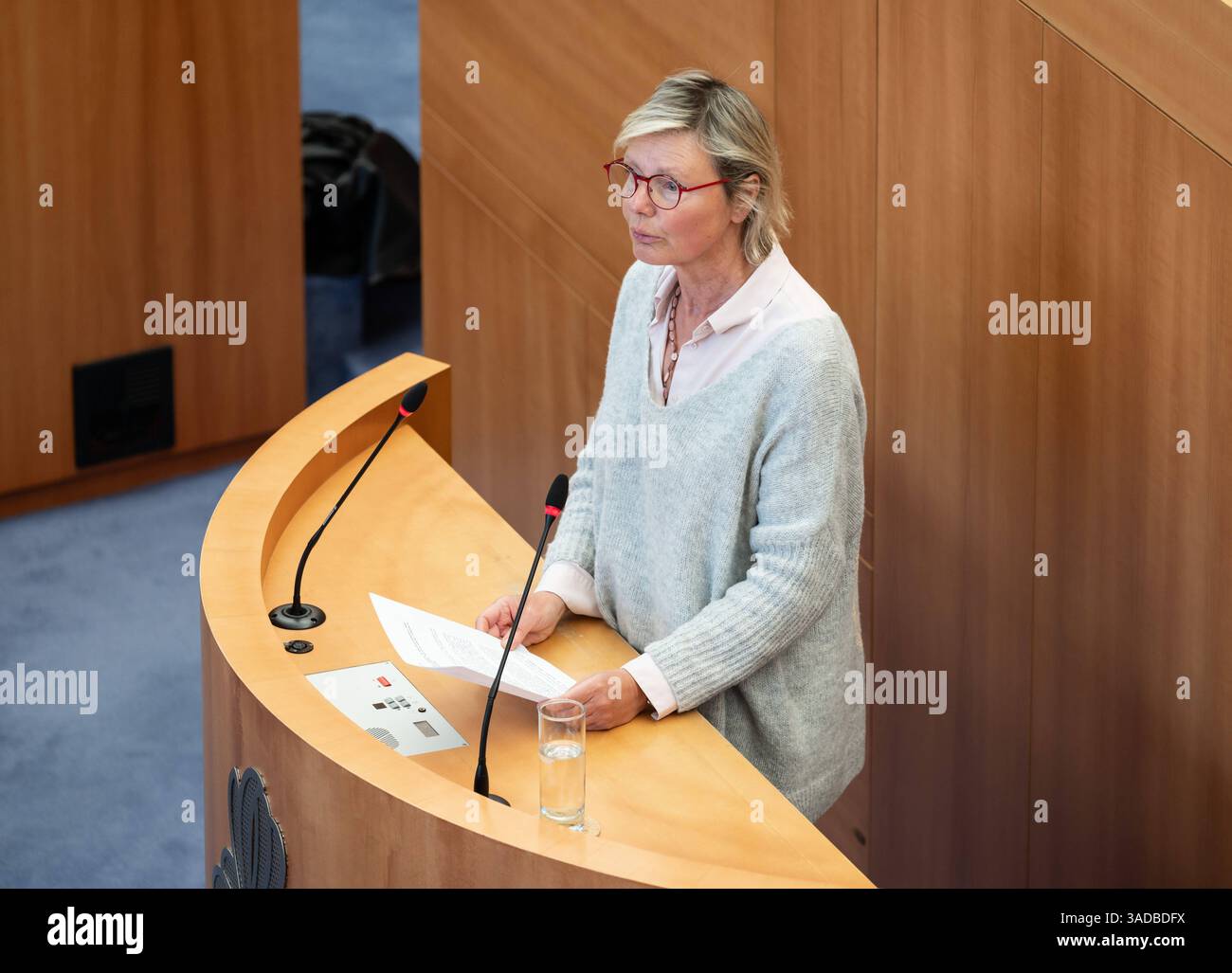 Isabelle emmery hi-res stock photography and images - Alamy