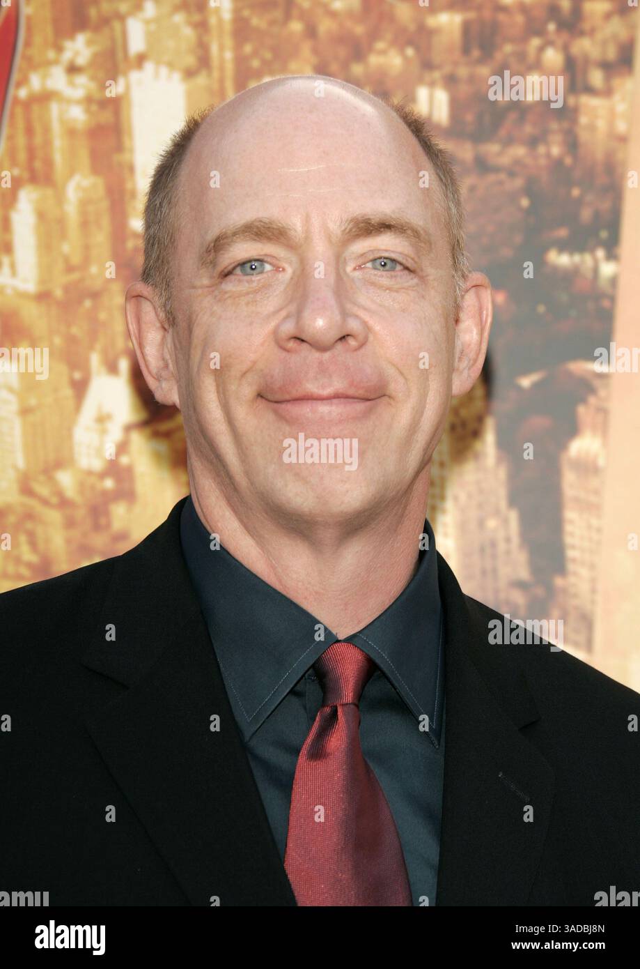 Spiderman 2 jk simmons 2004 hi-res stock photography and images - Alamy