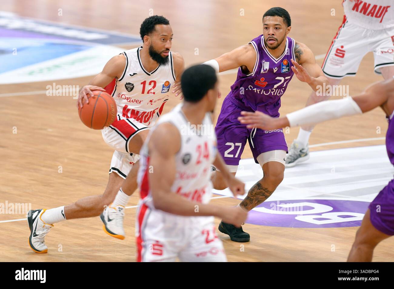 Goettingen, Deutschland. 05th Apr, 2025. Davion Mintz (Wuerzburg ...