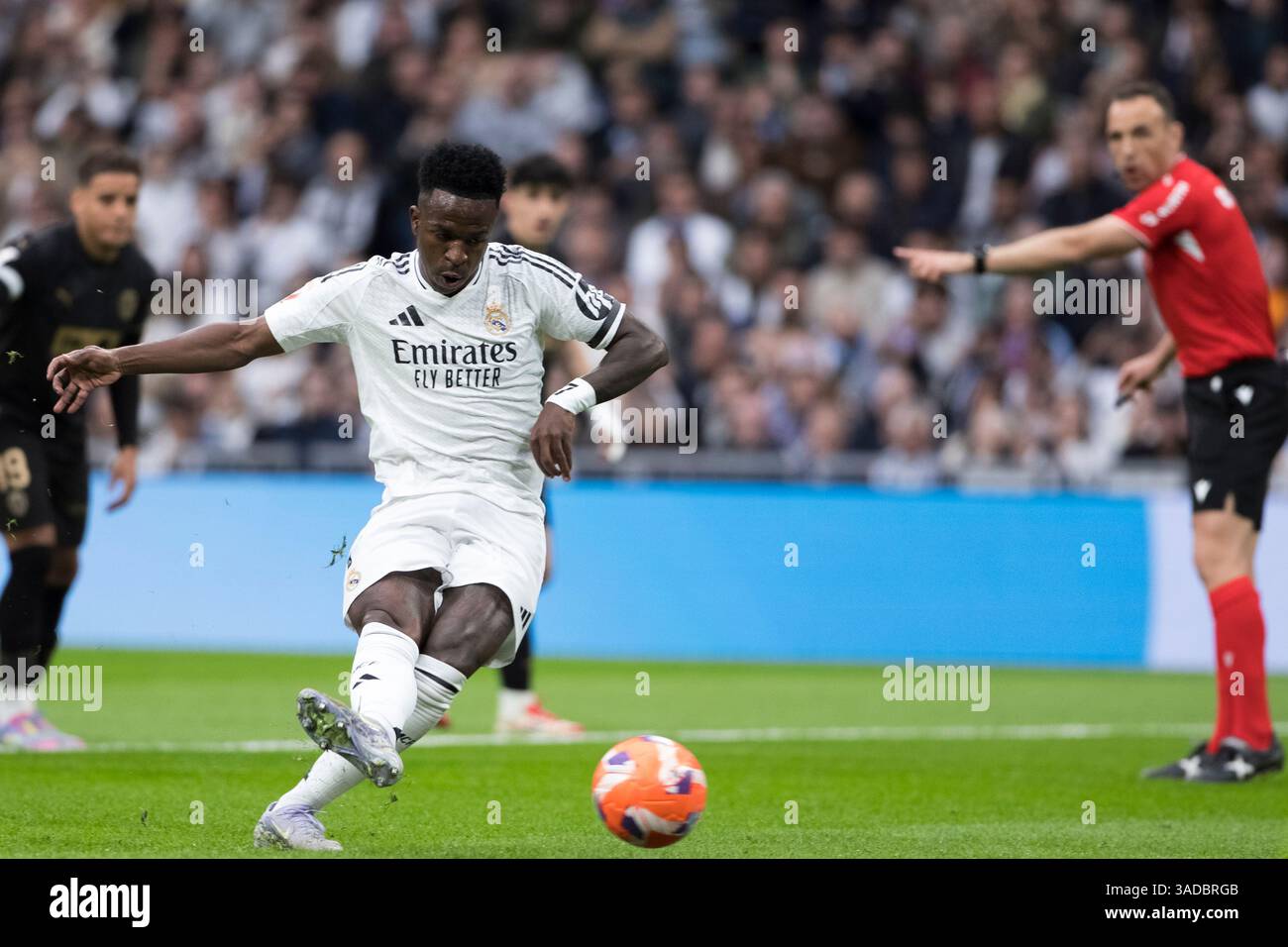 MADRID, SPAIN - April 5: Vinicius jr of Real Madrid attempts a shot ...