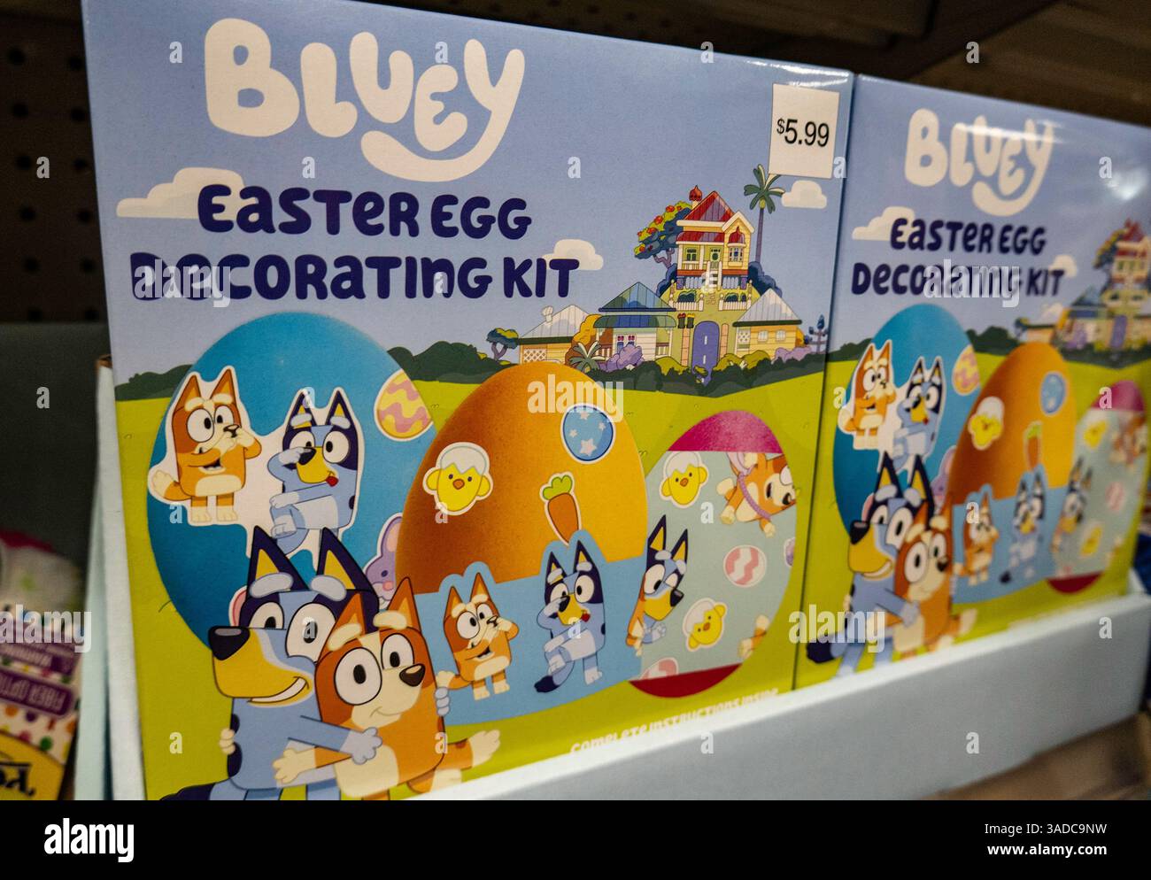 Bluey display hi-res stock photography and images - Alamy