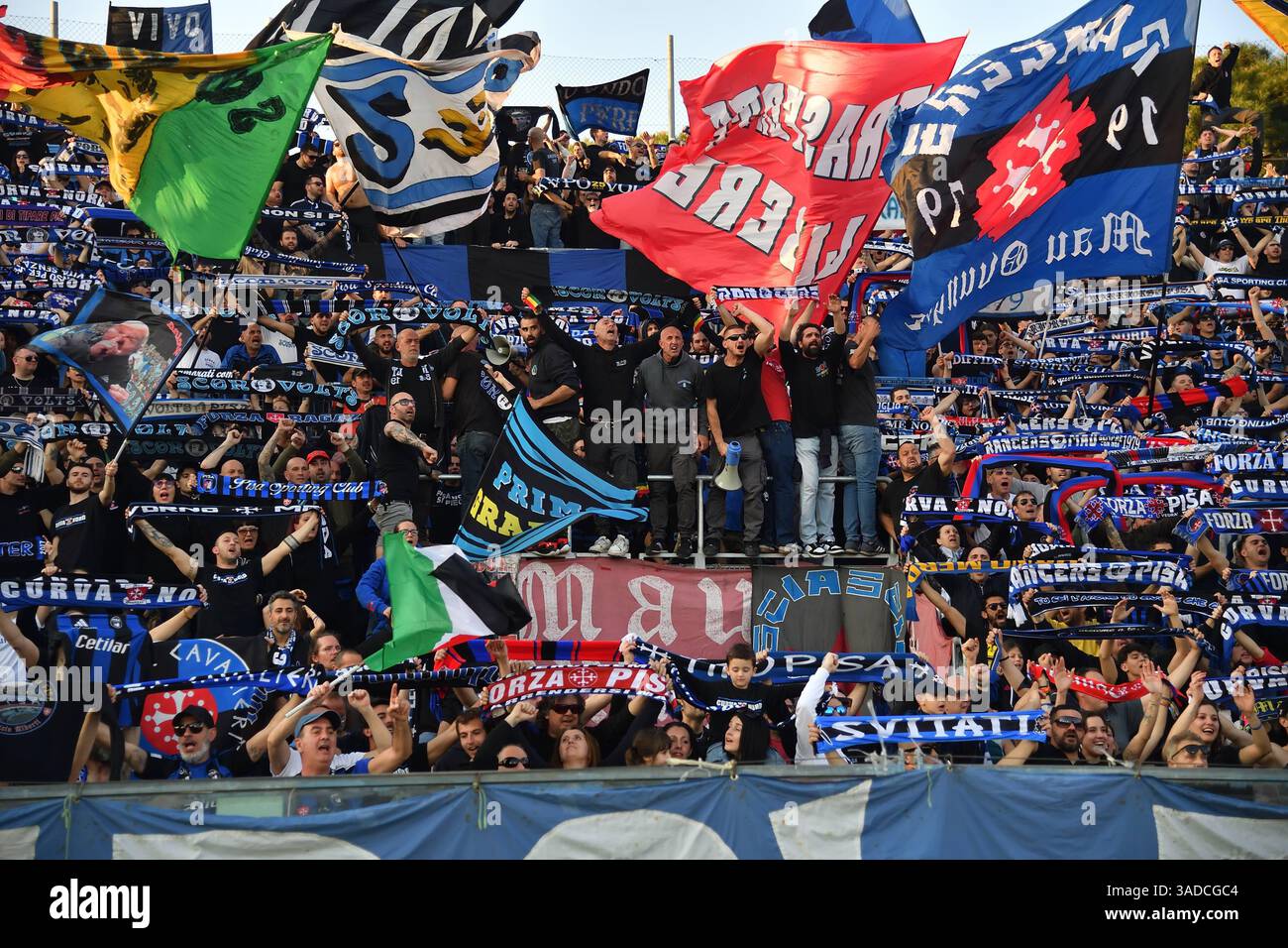 Pisa, Italy. 05th Apr, 2025. Fans of Pisa during AC Pisa vs Modena FC ...