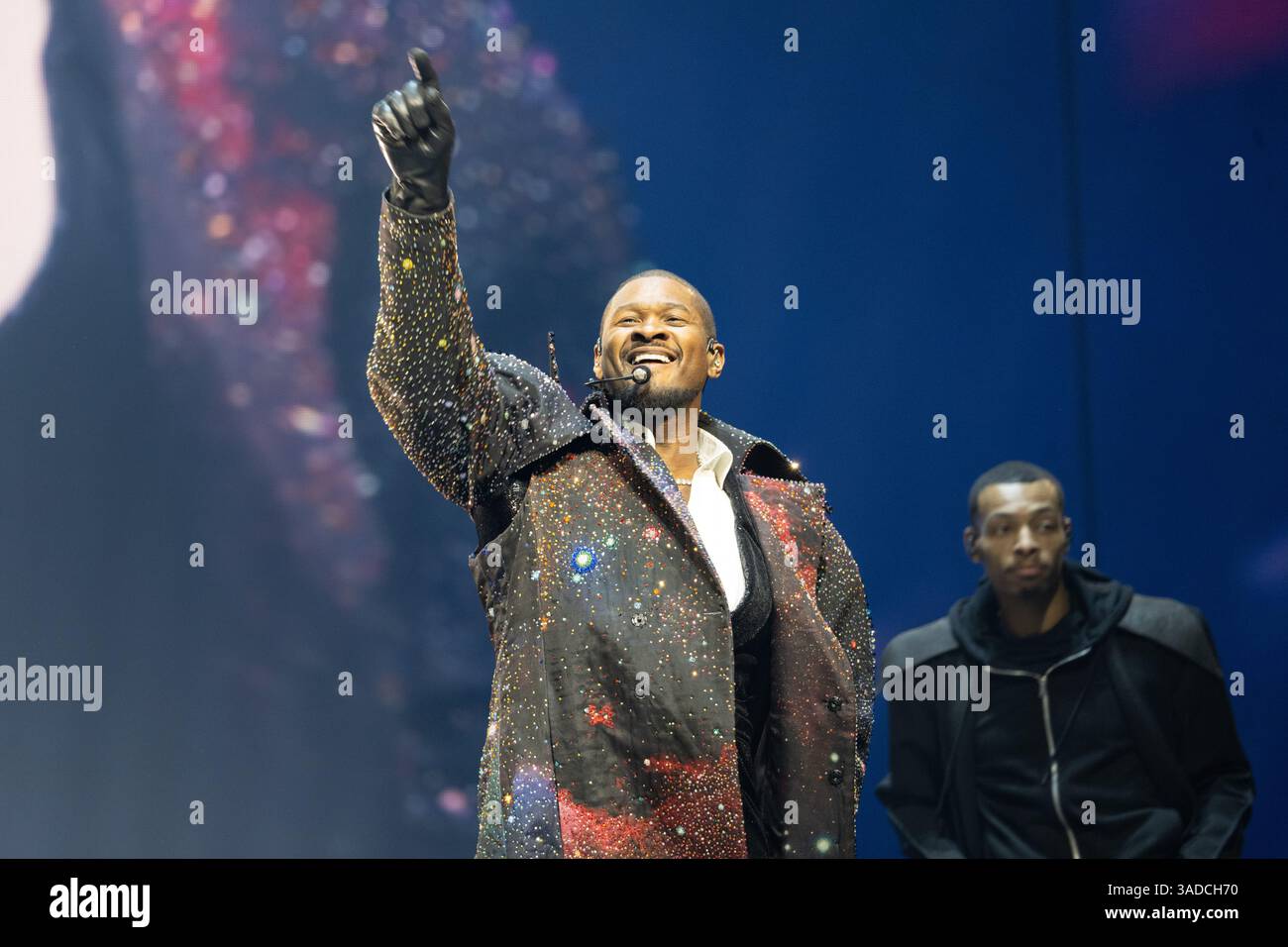 London, UK. 5th Apr 2025. Usher performs his sixth night at The O2 ...