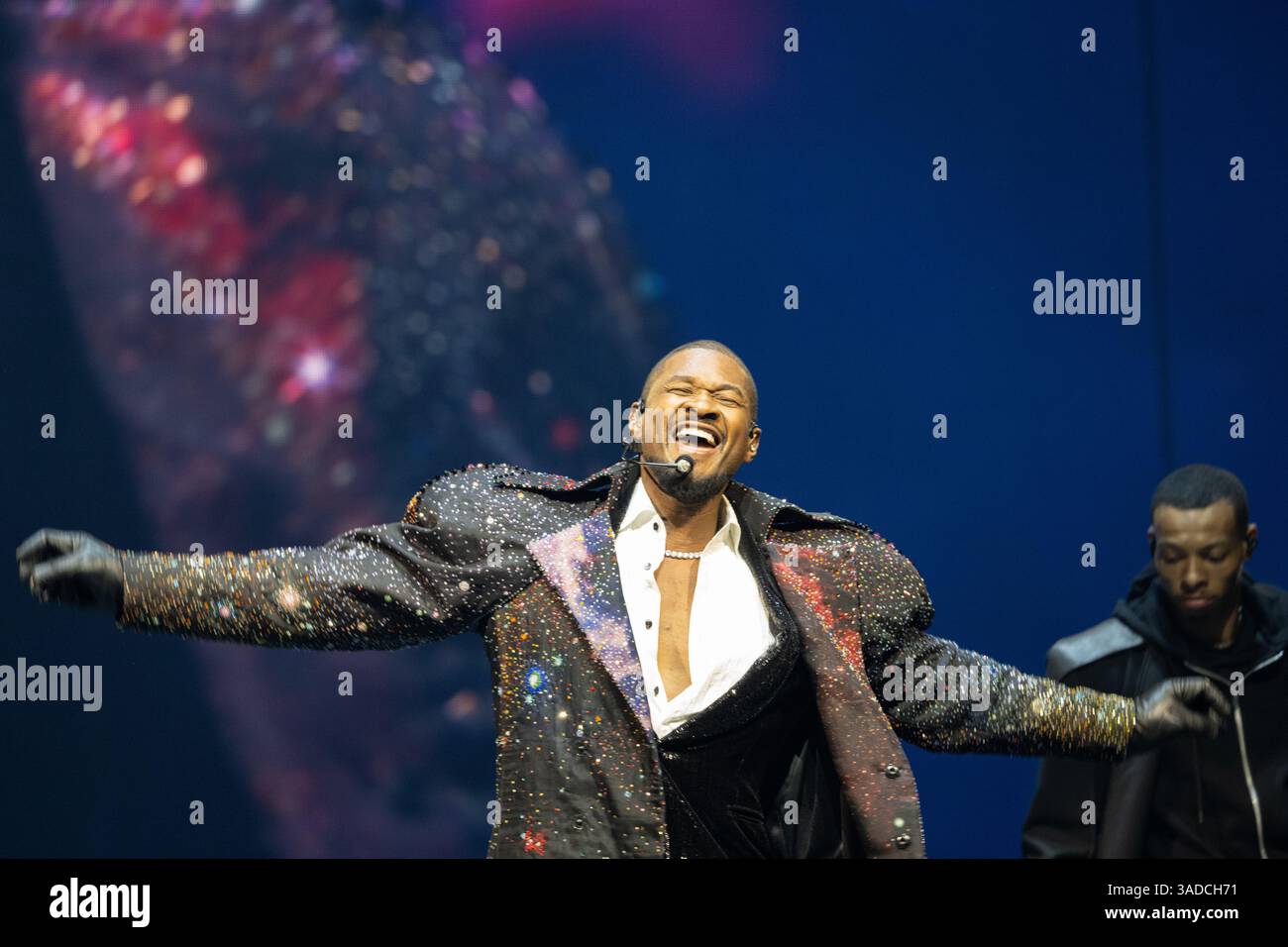 London, UK. 5th Apr 2025. Usher performs his sixth night at The O2 ...