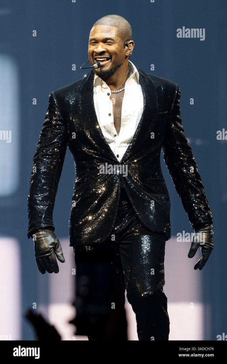 London, UK. 5th Apr 2025. Usher performs his sixth night at The O2 ...