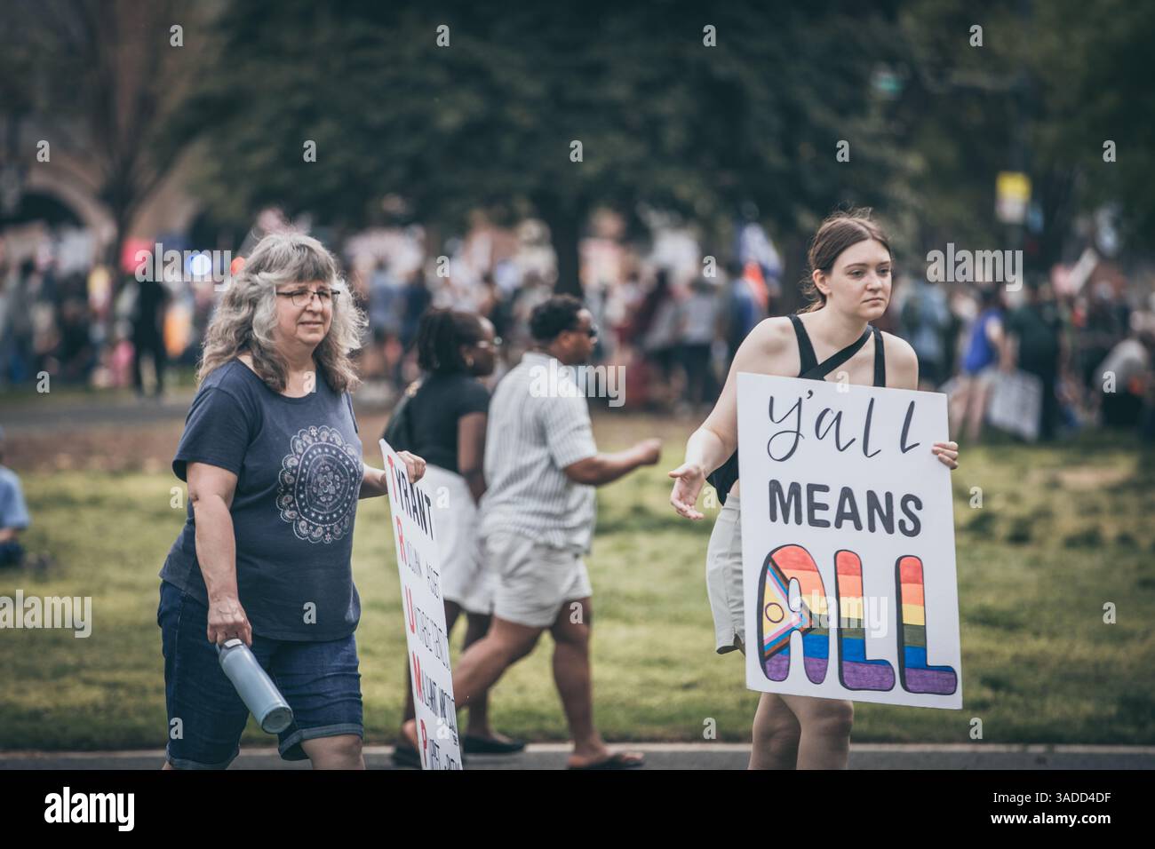 Richmond VA, USA, 5th Apr 2025, Anti Trump Administration protesters ...