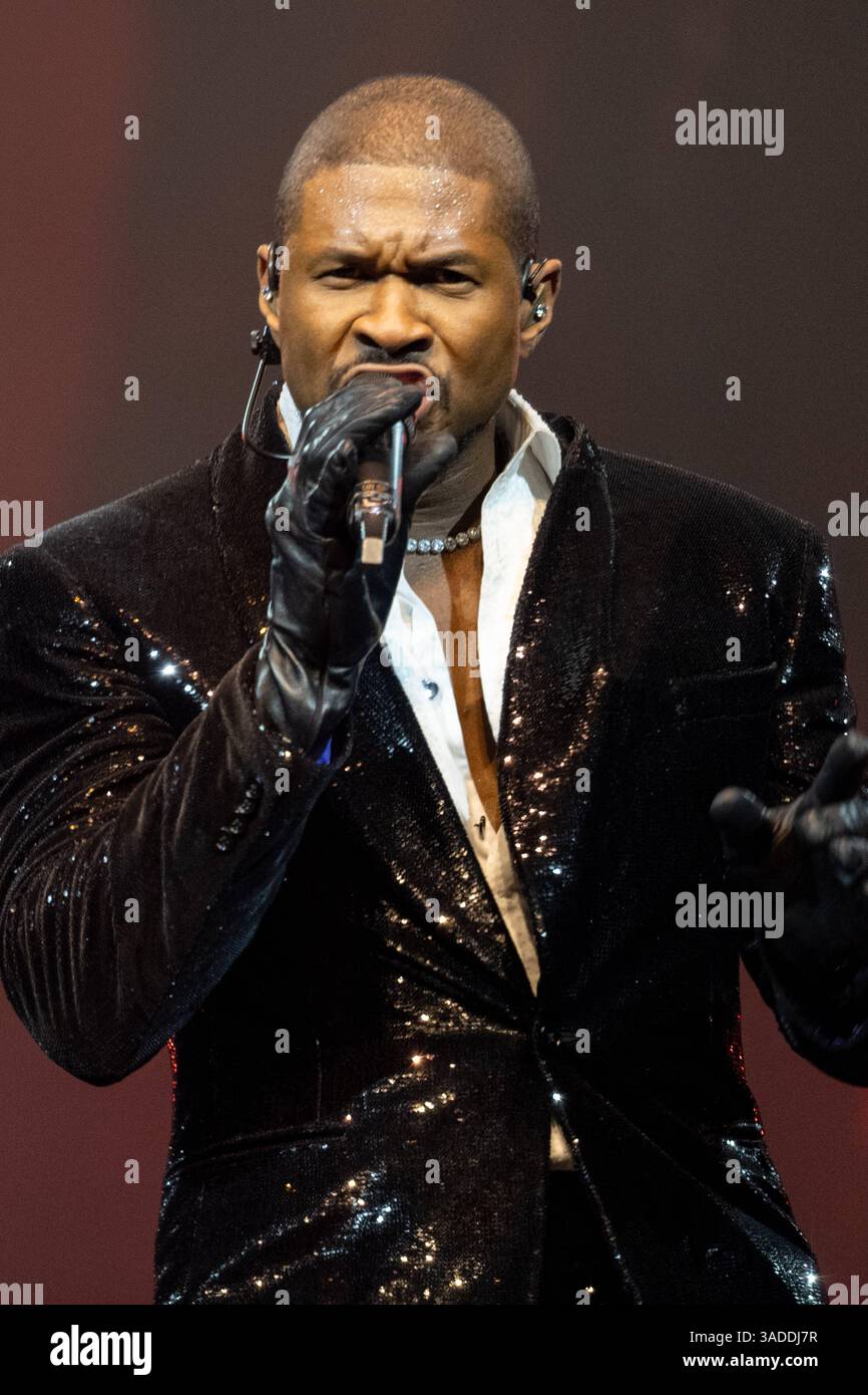 Usher Performs at The O2, London Usher performs his sixth night at The ...