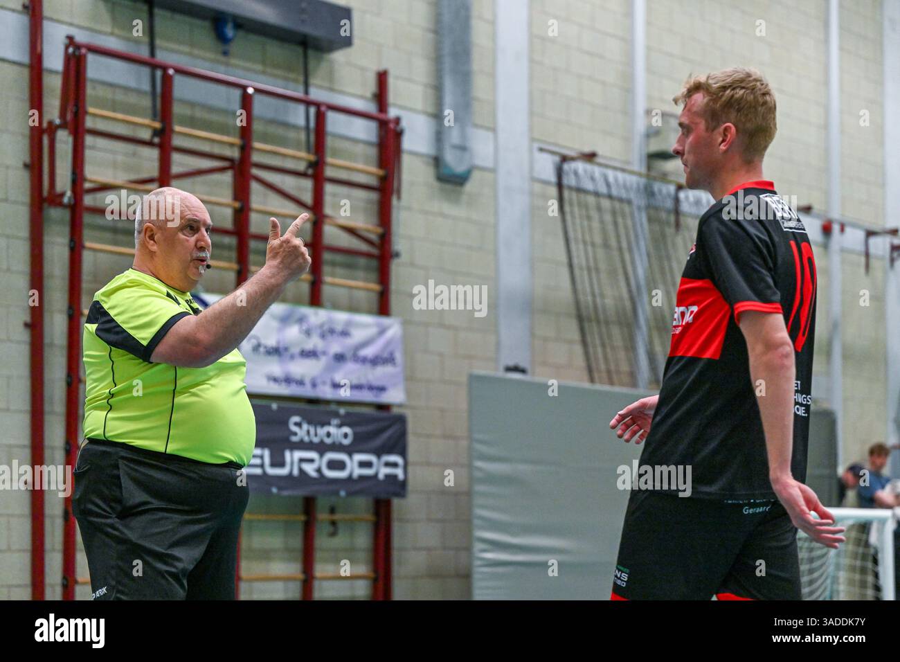 Lierde, Belgium. 04th Apr, 2025. assistant referee Pieter Polfliet pictured during the Semi ...