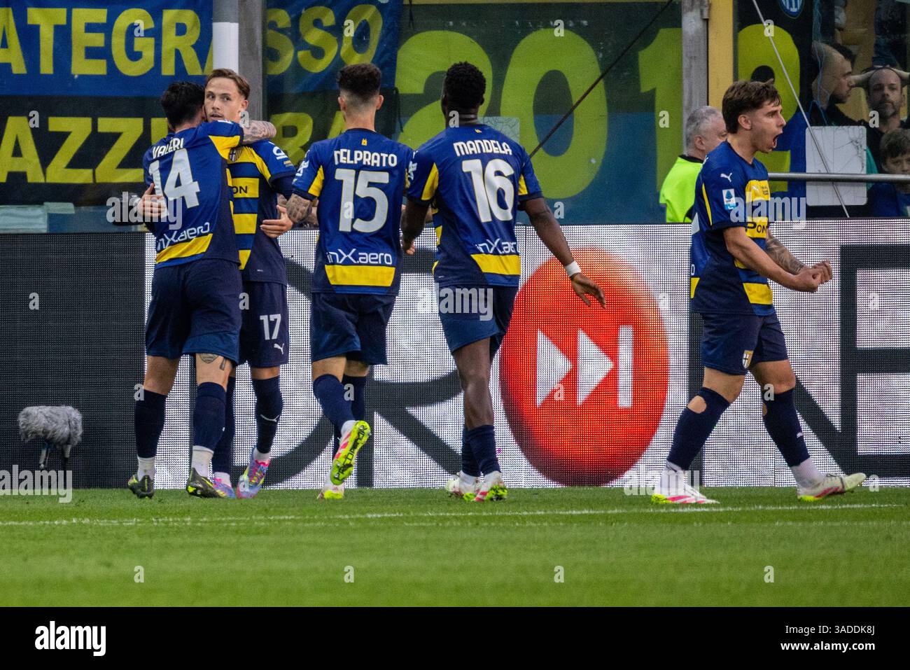 Jacob Ondrejka Parma celebrates after goal 2-2 during serie A match ...