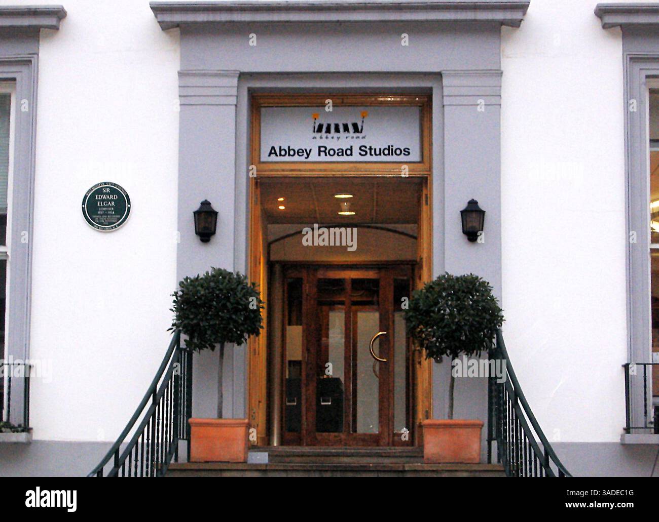 Aug 10, 2004; London, UK; The most well known musical recording studio ...