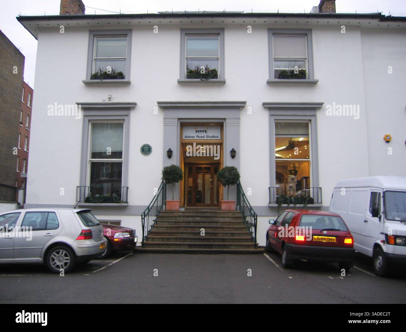 Aug 10, 2004; London, UK; The most well known musical recording studio ...