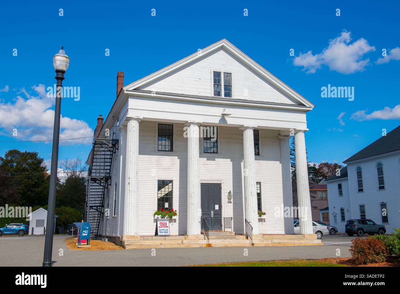 Holden Town Hall at 1196 Main Street in historic town center of Holden ...