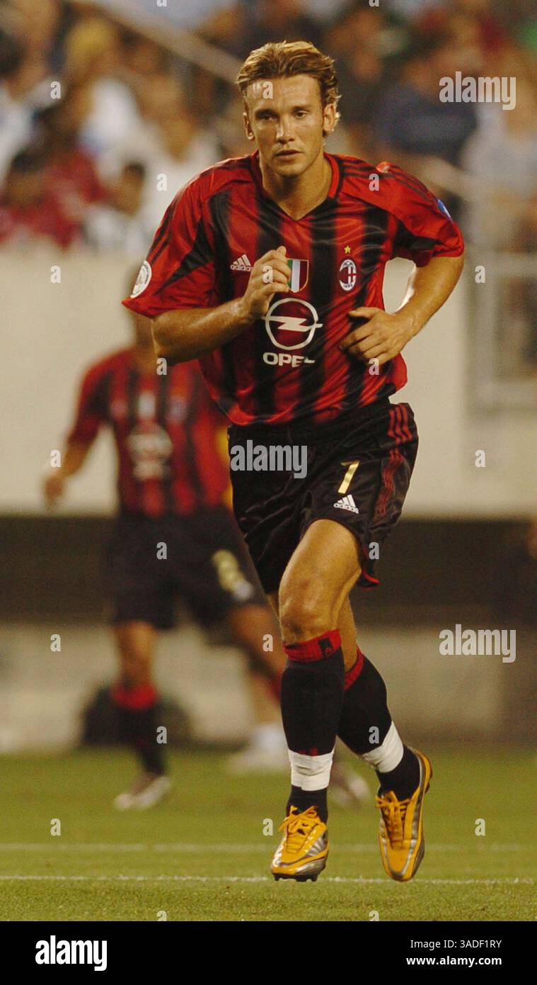 Andriy shevchenko milan 2004 hi-res stock photography and images - Alamy