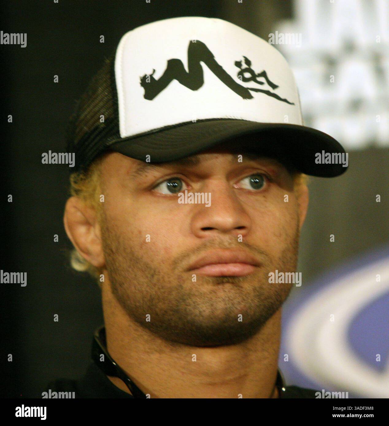 Ufc koscheck hi-res stock photography and images - Alamy