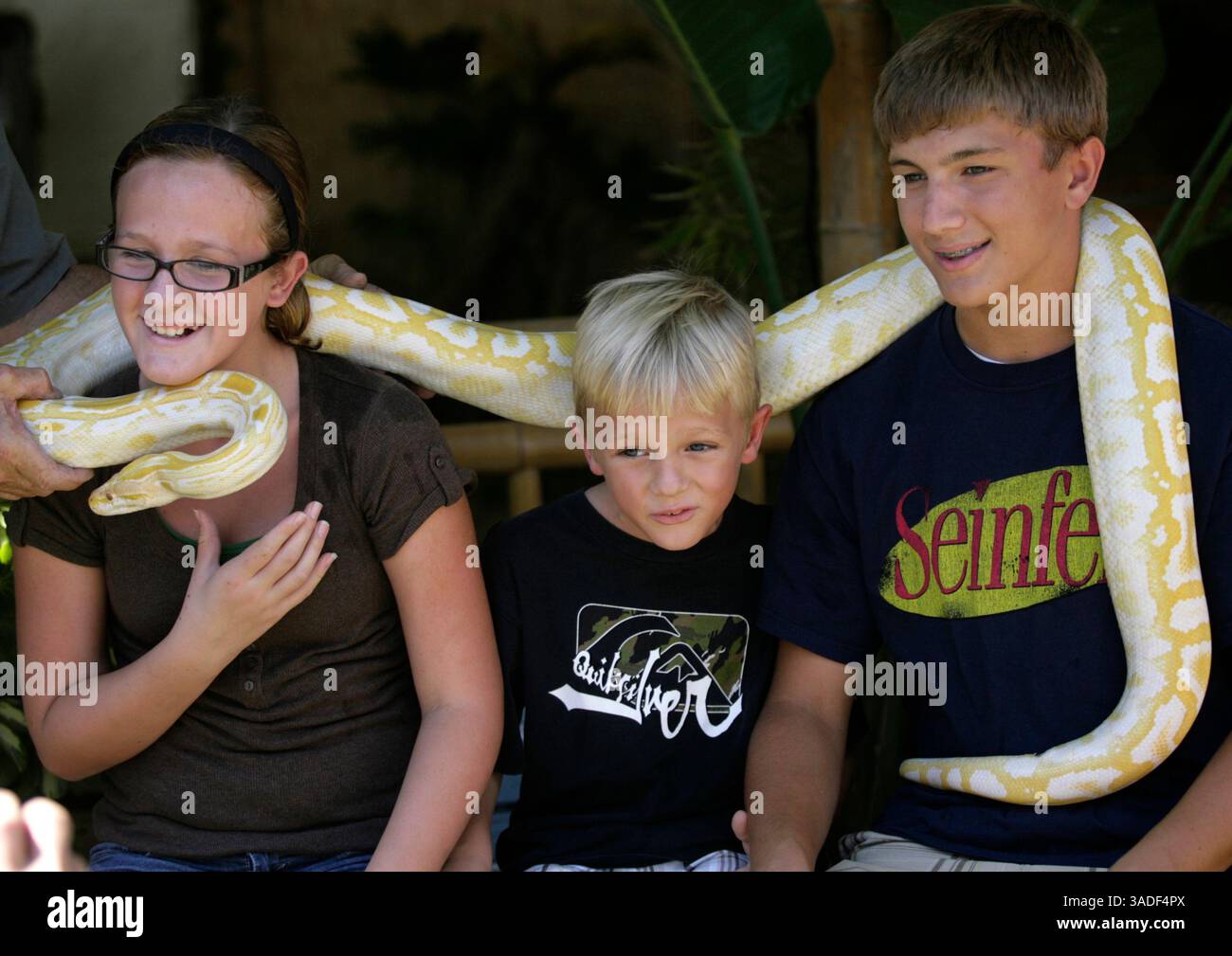 Felix Adamo / The Californian.The Riess kids, from left, Emily,12, Evan ...