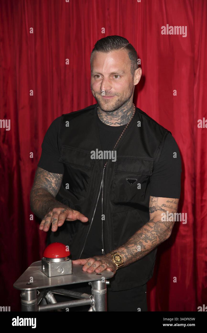 Kontra K bourgeois Maximilian Tibor Albert Diehn, Berlin rapper ...