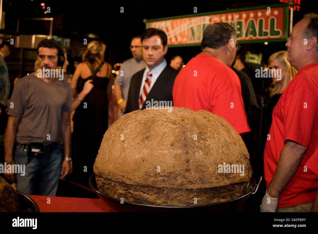 Sep 24, 2009 - Los Angeles, California, USA - JIMMY KIMMEL with Team ...