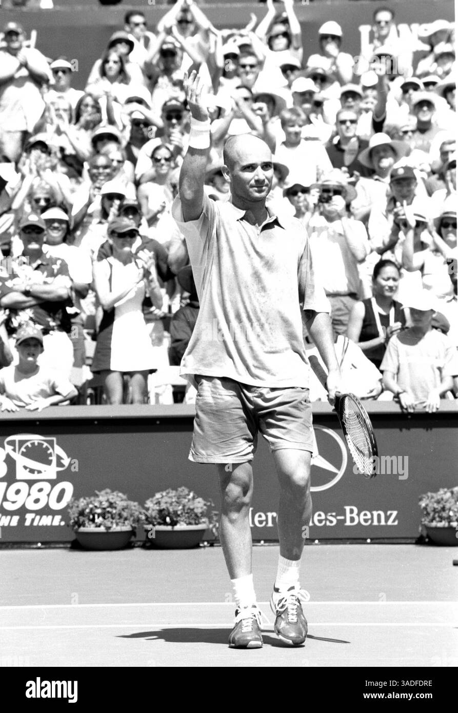 Aug 02, 2000; Los Angeles, CA, USA; ANDRE AGASSI waves to the UCLA ...