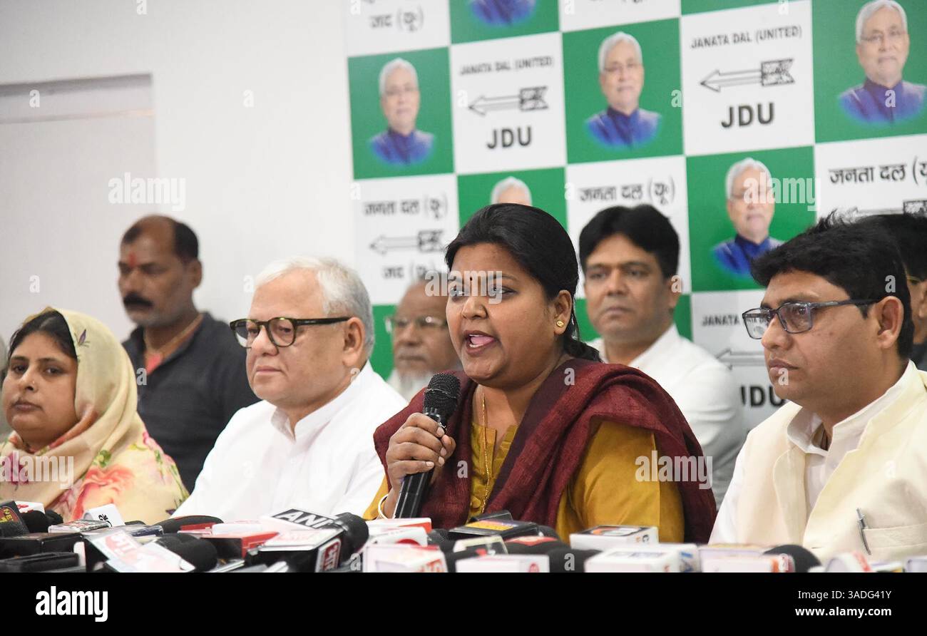PATNA, INDIA - APRIL 5: JDU spokesperson Anjum Ara and others ...