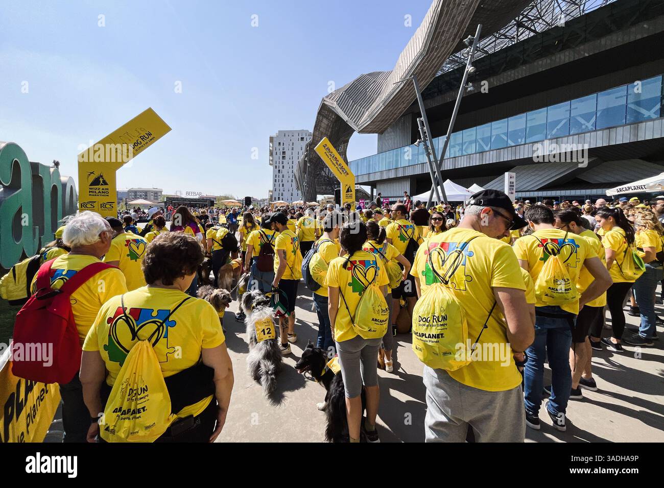 Milan, Italy. 06th Apr, 2025. Milan, The non-competitive race ...