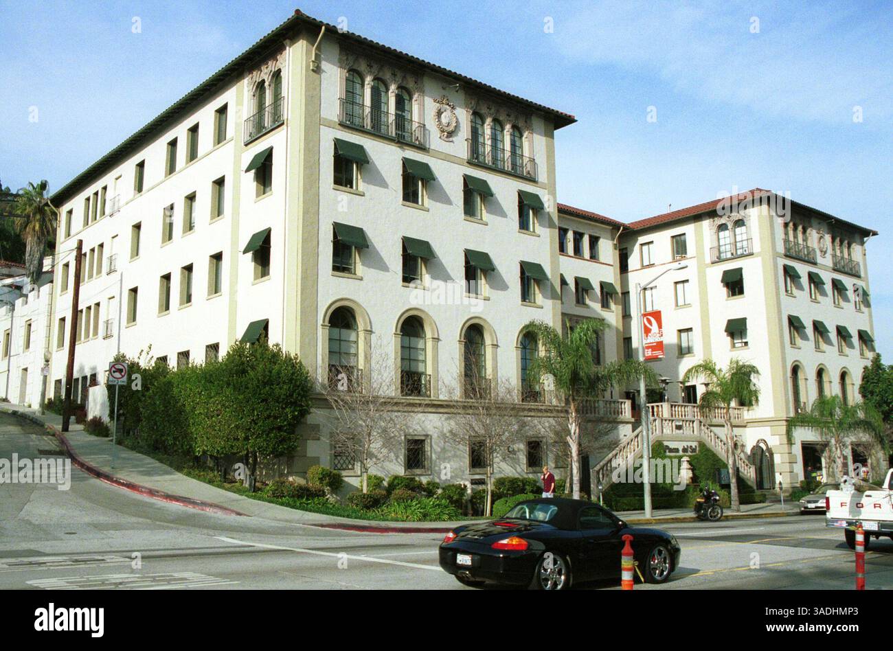 Feb 14, 2002; Los Angeles, CA, USA; Brad Pitt reportedly spent $5,000 ...