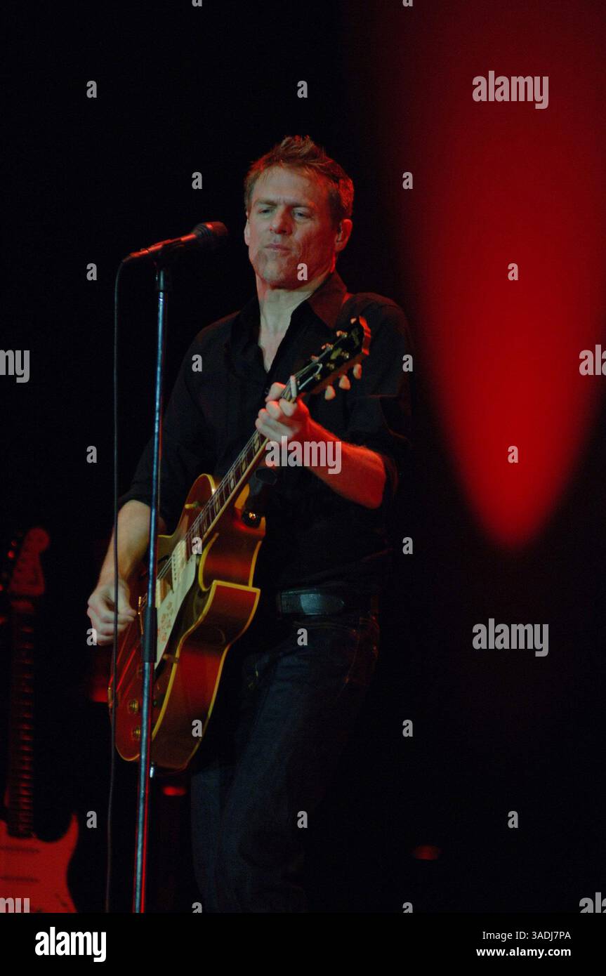 Jul 18, 2008 - PORTSMOUTH, Virginia , USA - BRYAN ADAMS canadian singer ...