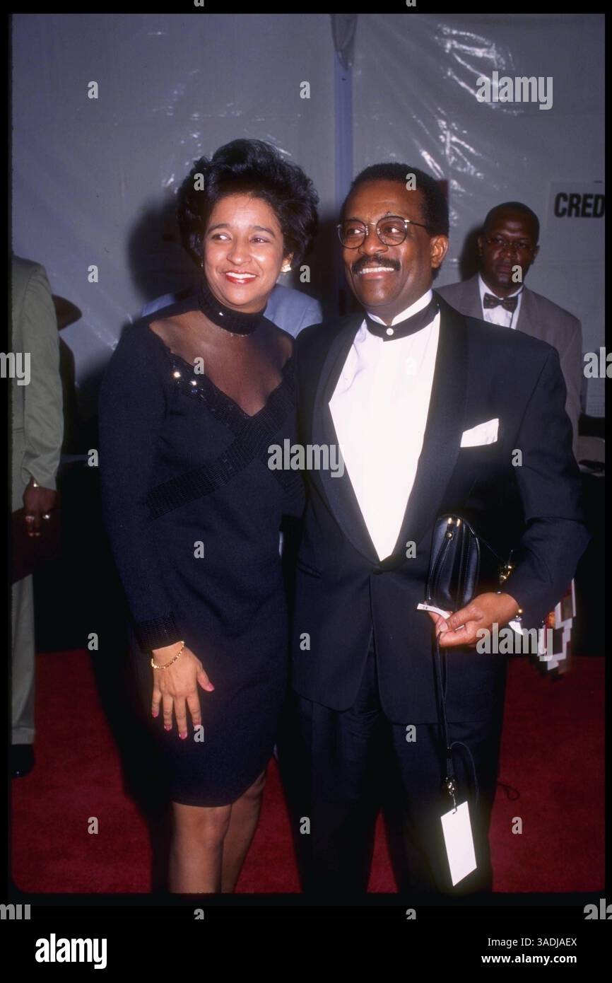 JOHNNIE COCHRAN and wife DALE COCHRAN attend the 9th Annual Soul Train ...