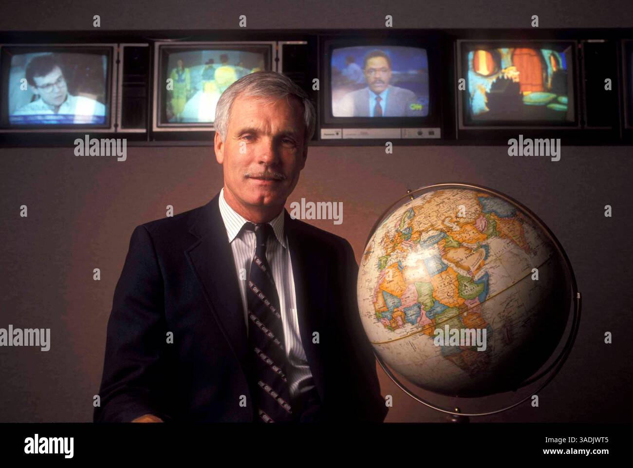 Cnn 1980 hi-res stock photography and images - Alamy