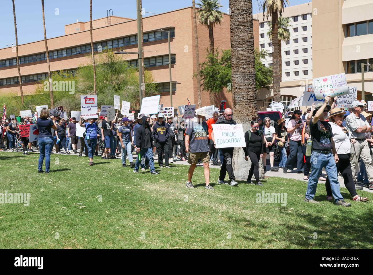 Over 1,000 people gather for the Nation-wide mass mobilization Hands ...