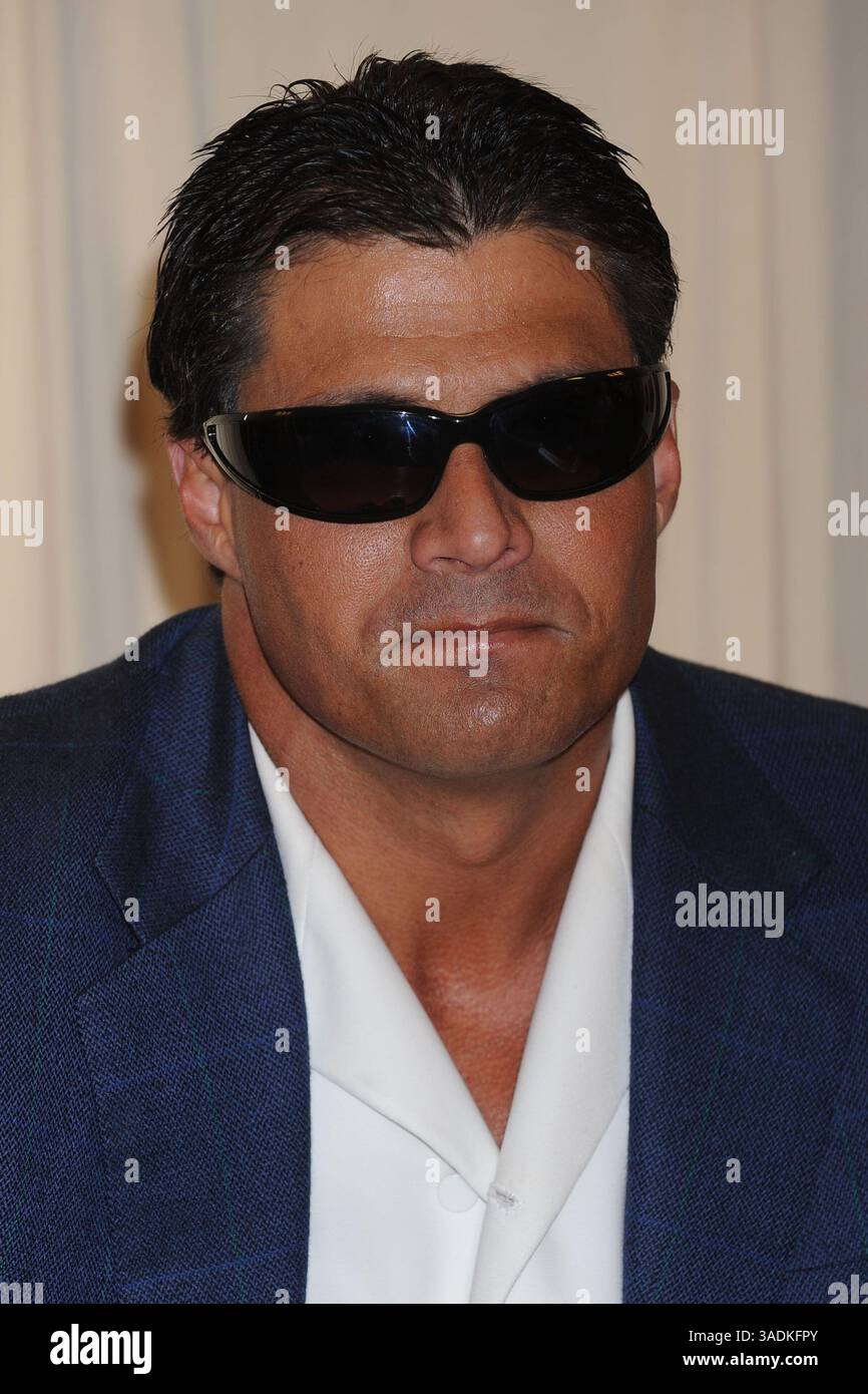 April 2, 2008, New York City .Former baseball player Jose Canseco signs ...