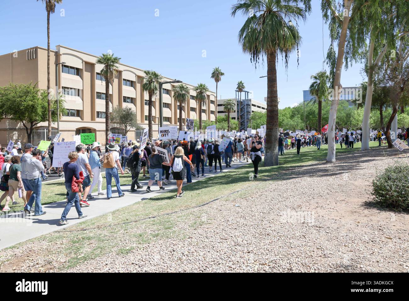 Over 1,000 people gather for the Nation-wide mass mobilization Hands ...