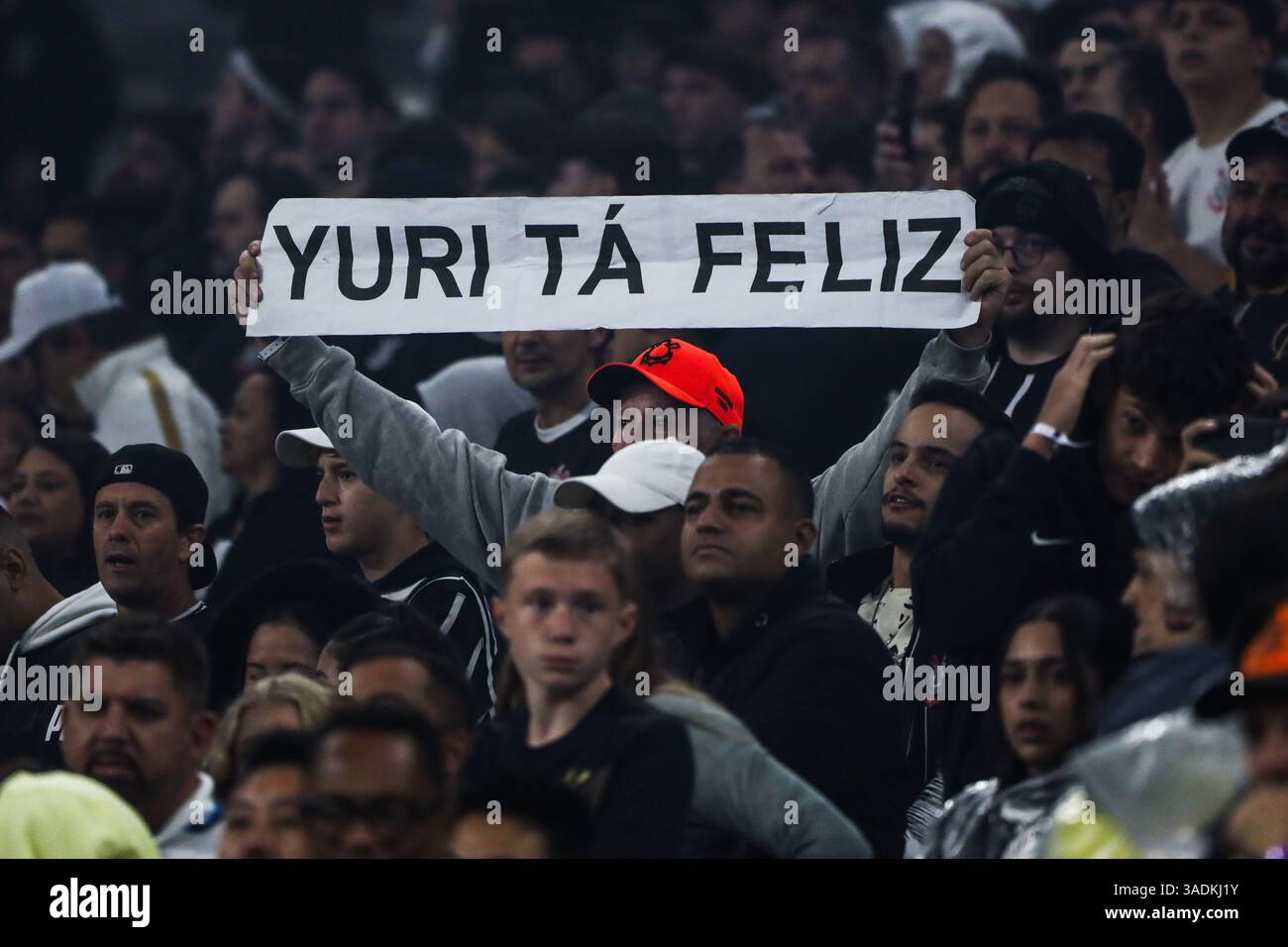 Corinthians fans during the match against Vasco in the 2nd round of the ...