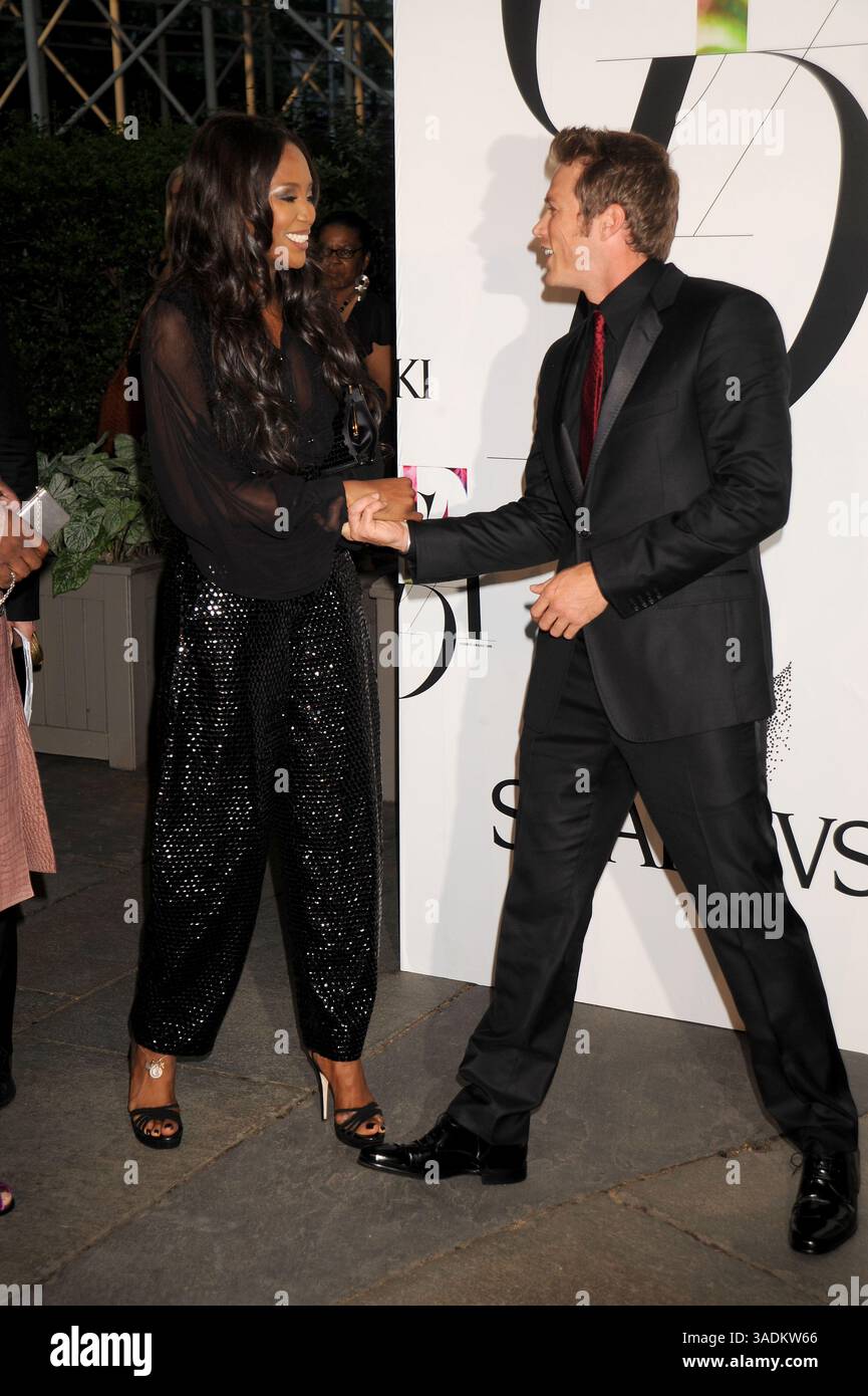 Jason lewis model hi-res stock photography and images - Alamy