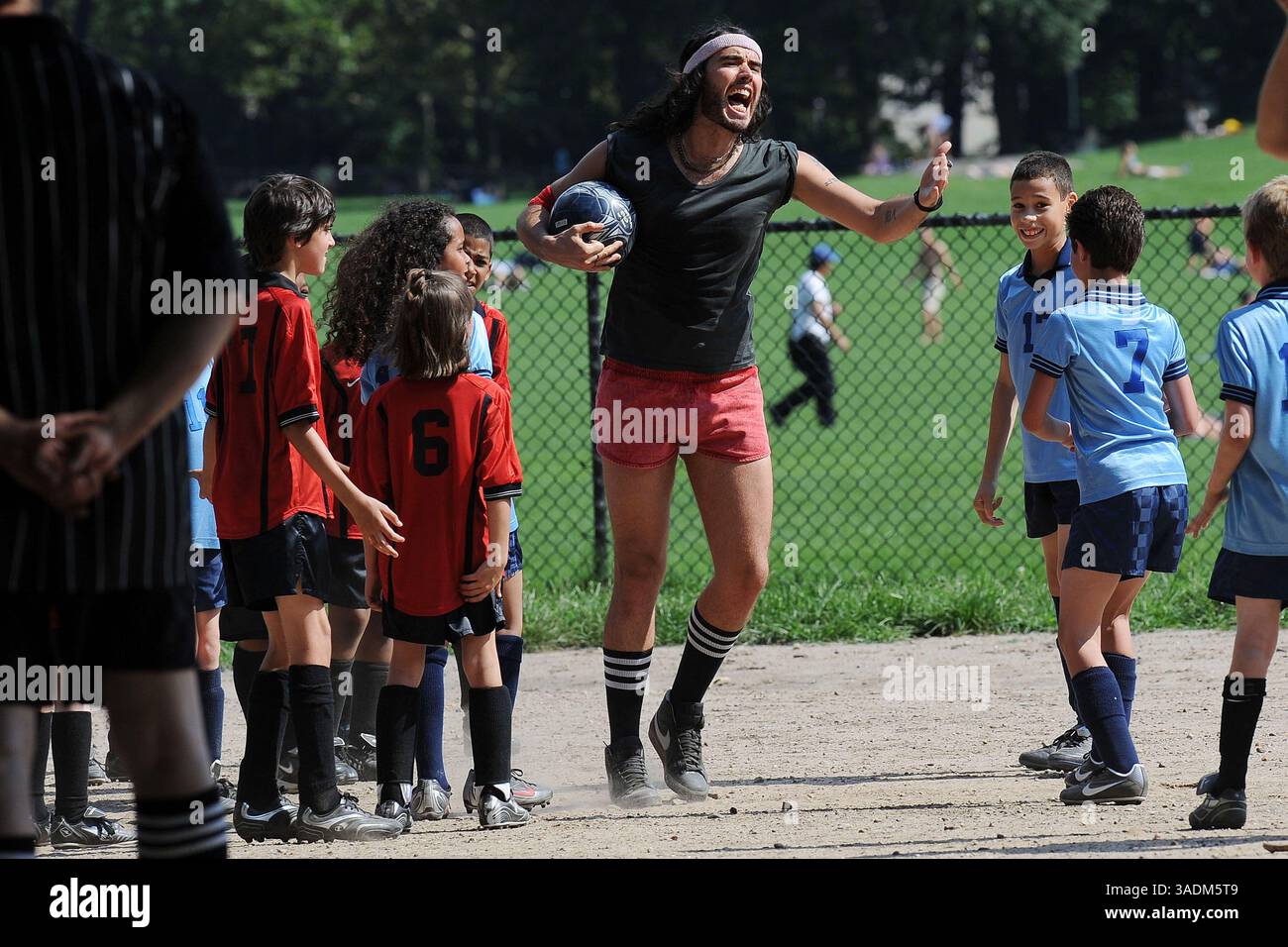 July 30 2009, New York City Actor Russell Brand on the Central Park set ...