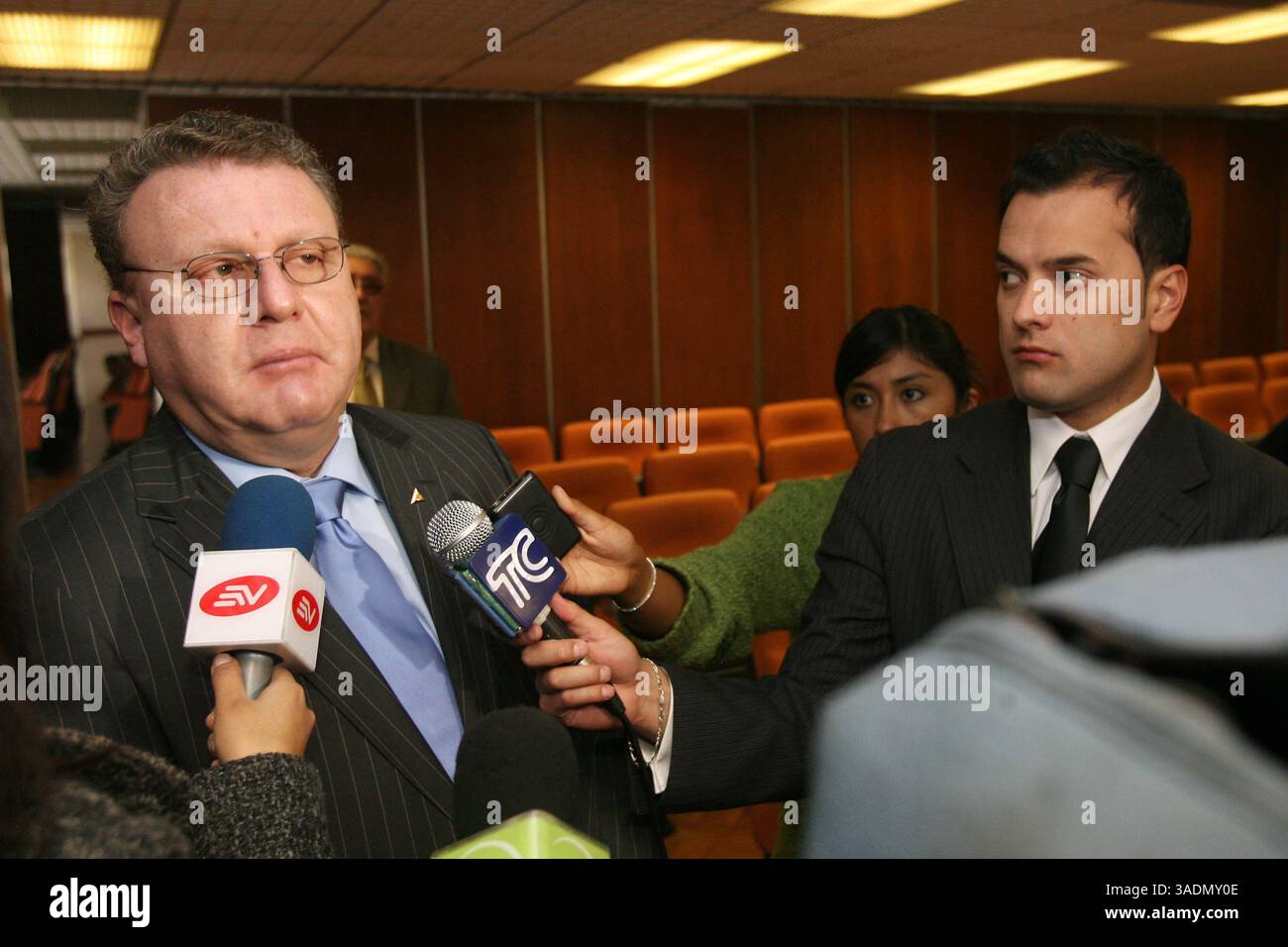 Libro hermano hi-res stock photography and images - Alamy