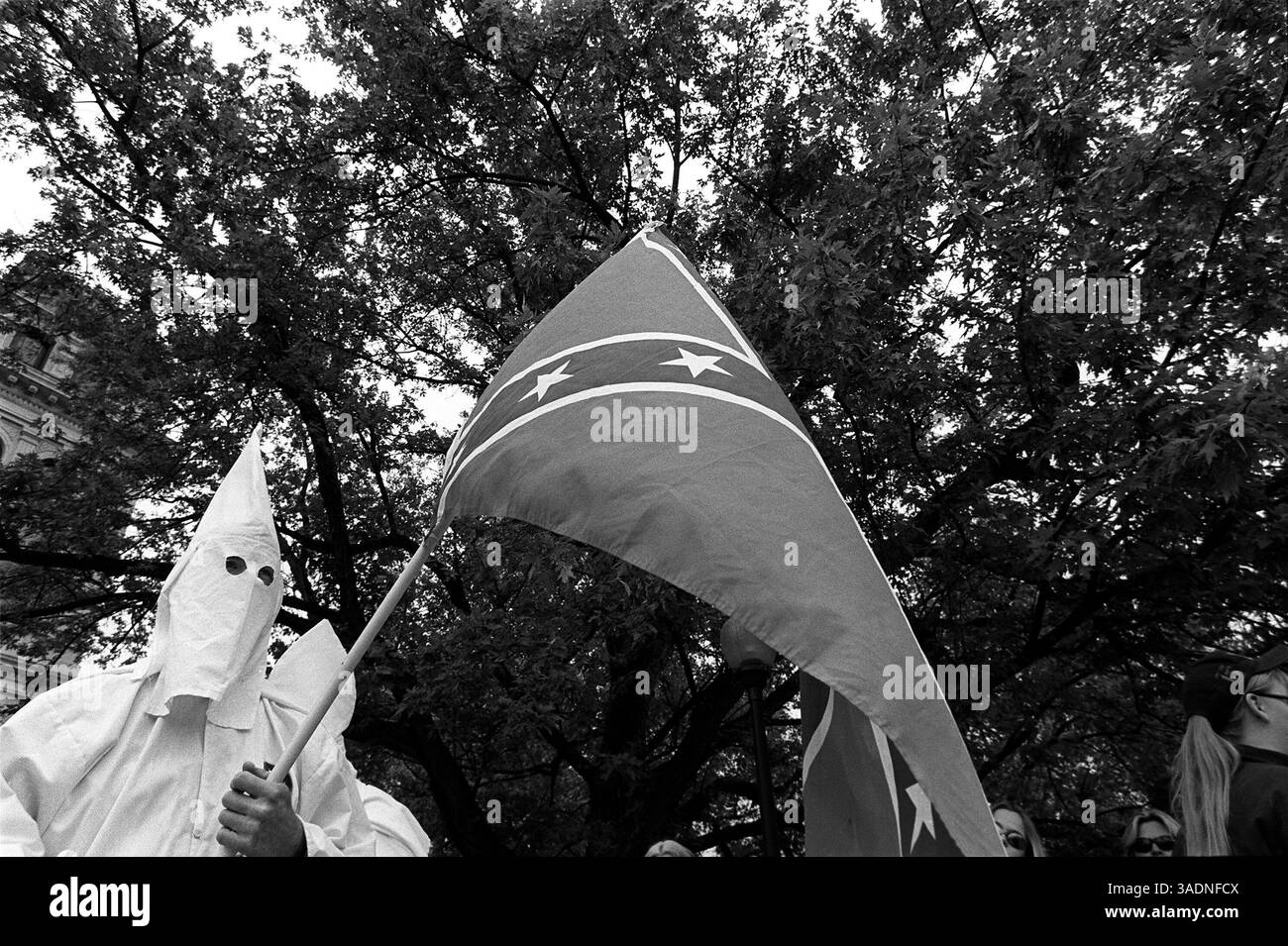 Oct 03, 1999; Warsaw, IN, USA; Rev. Jeffrey Berry and followers of his ...