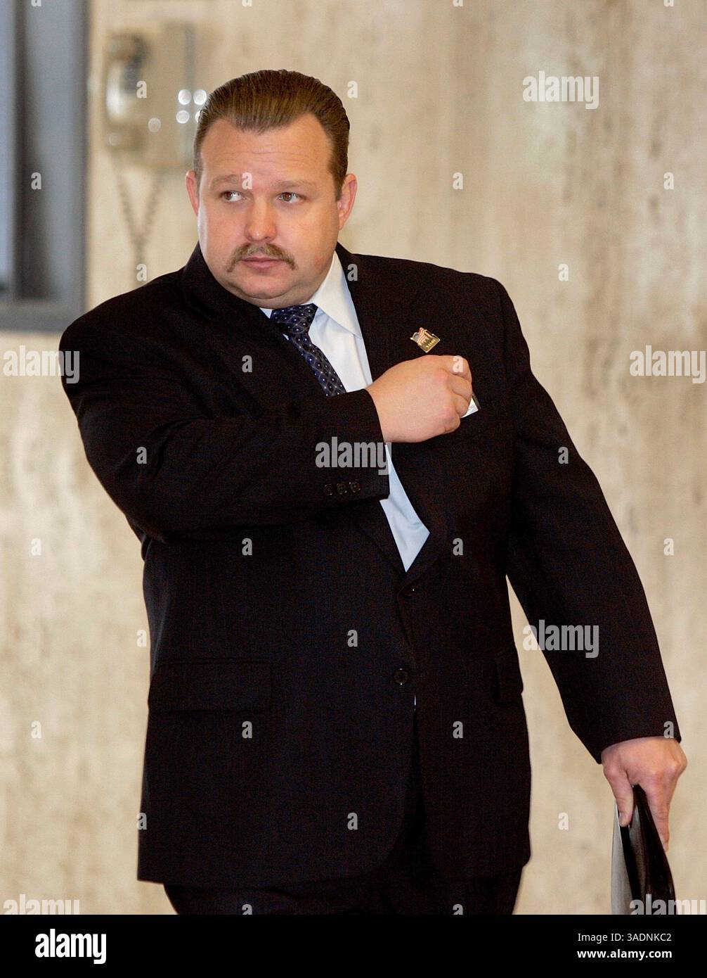 Oct 28, 2004; Redwood City, CA, USA; Modesto police department lead ...