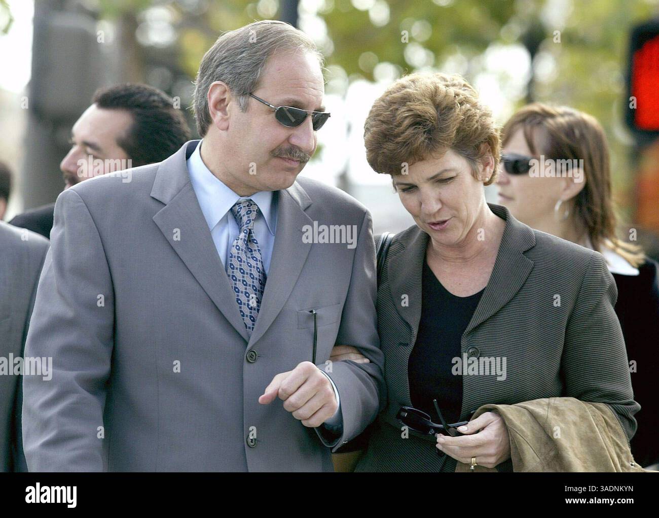 Dec 09, 2004; Redwood City, CA, USA; MARK GERAGOS, left, attorny for ...