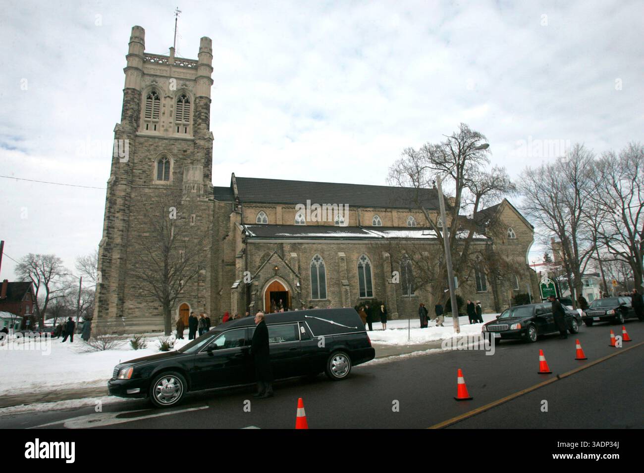 Dec 22, 2005; Brantford, Ontario, CANADA; Funeral for Wayne Gretzky's ...