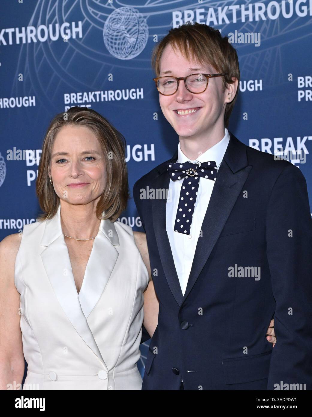 Santa Monica, USA. 05th Apr, 2025. Jodie Foster and Kit Bernard Foster ...