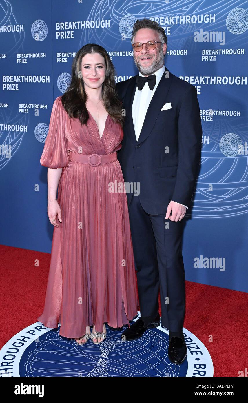 Santa Monica, USA. 05th Apr, 2025. Lauren Miller and Seth Rogan ...