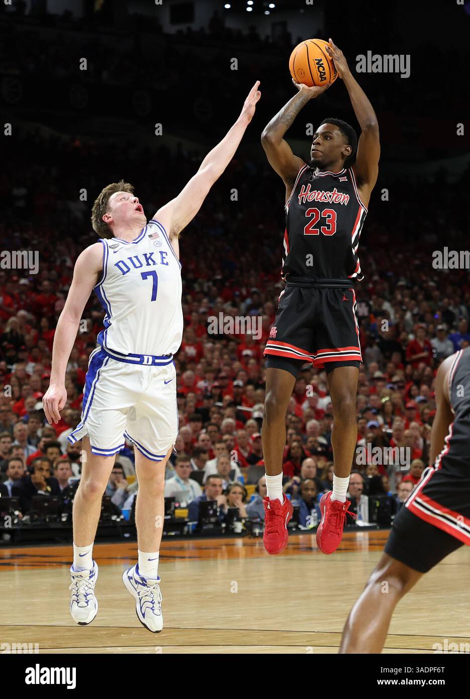 San Antonio, United States. 05th Apr, 2025. Houston guard Terrance ...