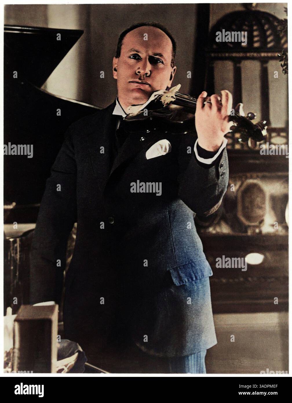 Benito mussolini 1883 1945 hi-res stock photography and images - Alamy