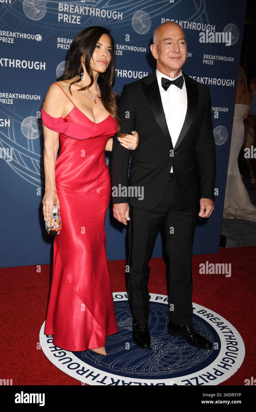 Santa Monica, Ca. 05th Apr, 2025. Lauren Sanchez and Jeff Bezos at the ...