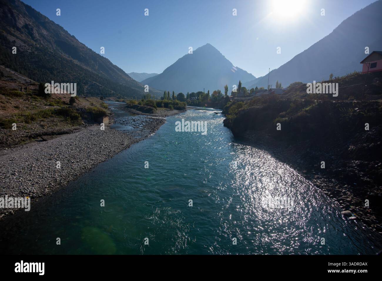 habba khatoon peak and kishanganga river in same frame in Gurez Valley ...