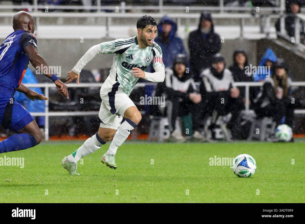 Cincinnati, Ohio, USA. 5th Apr, 2025. New England Revolution's Carles ...