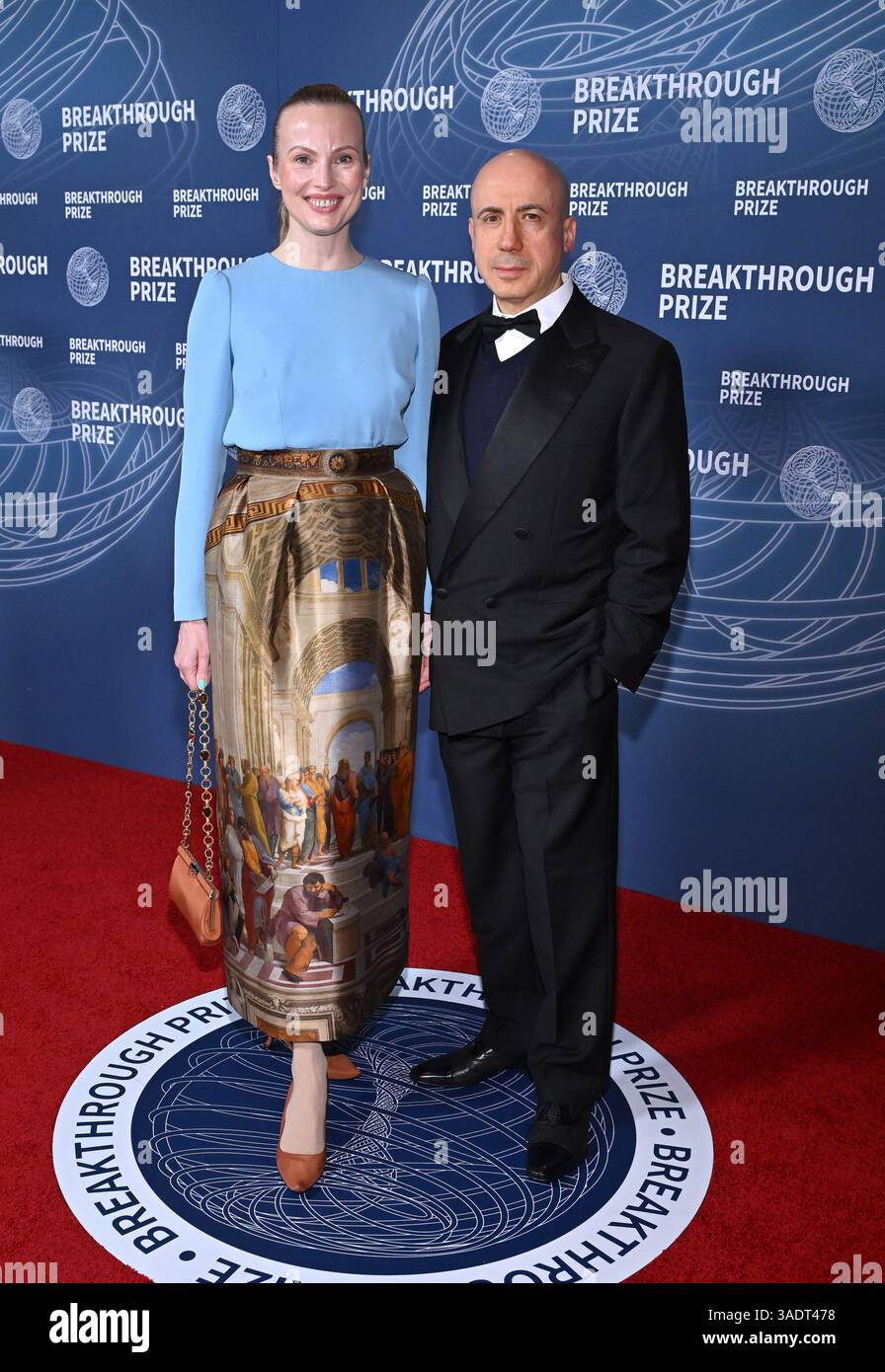 Santa Monica, USA. 05th Apr, 2025. Julia Milner and Yuri Milner ...
